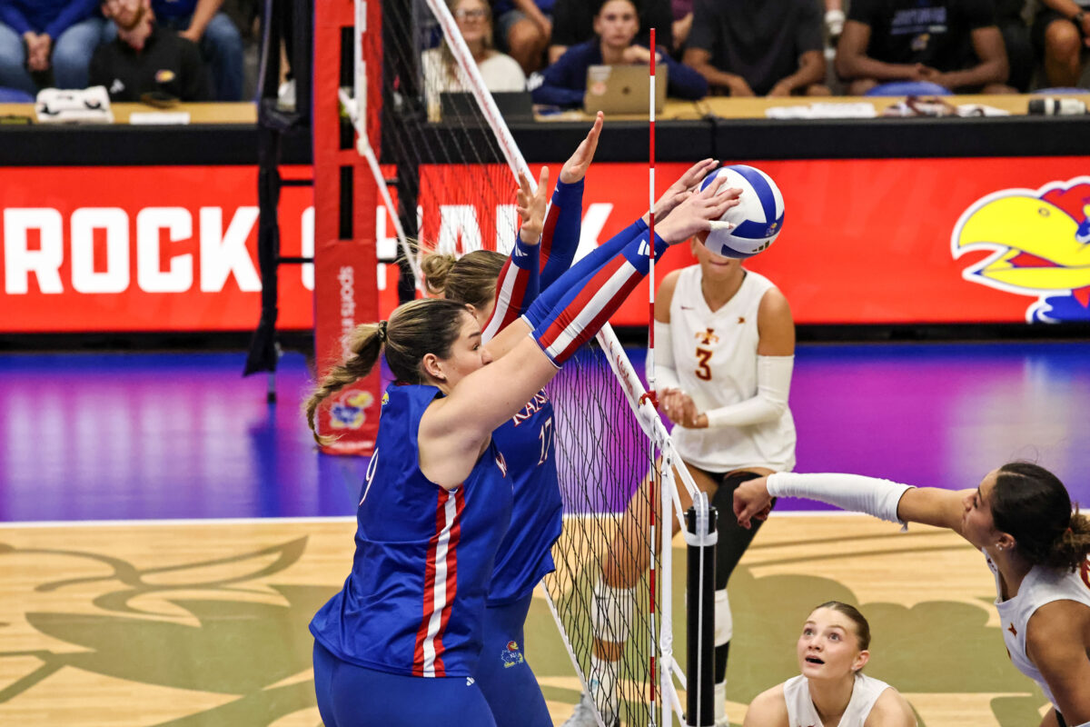Photo Gallery: KU volleyball wins third straight, 3-1 against Iowa ...